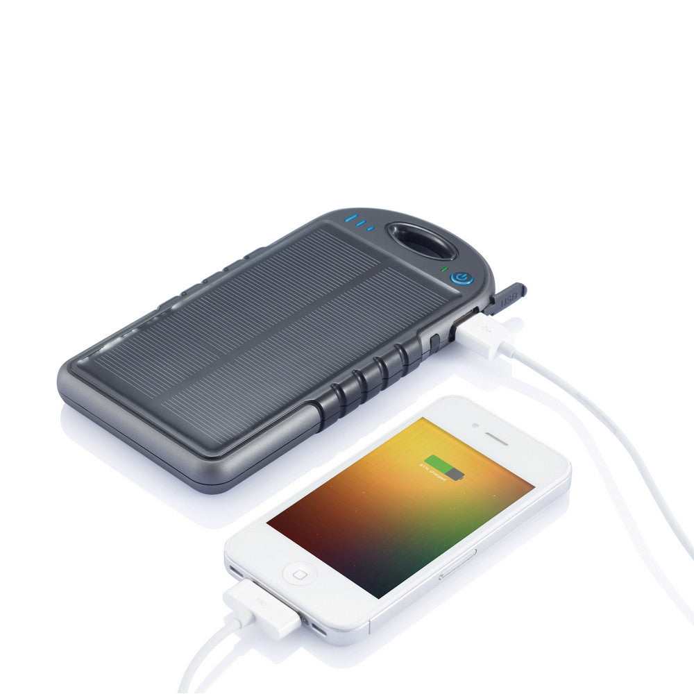 Swiss Peak water resistant solar charger – Bespoke Gifts